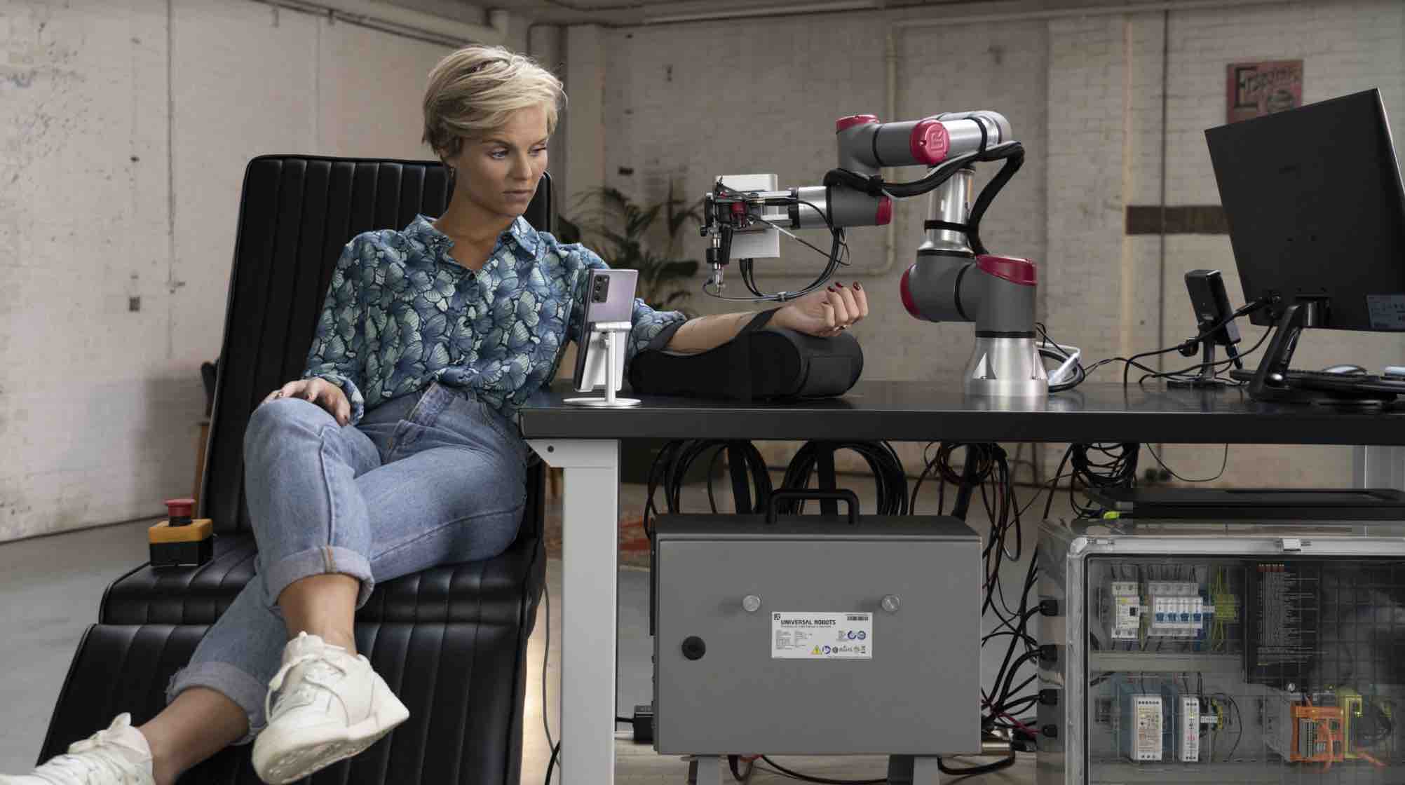 «The Impossible Tattoo» - Татуировка от робота